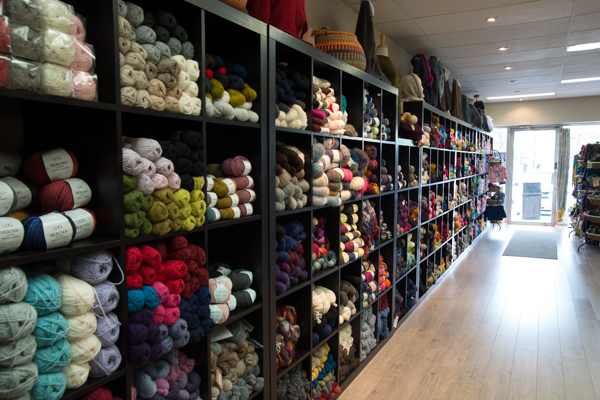 About Us - Creative Yarns